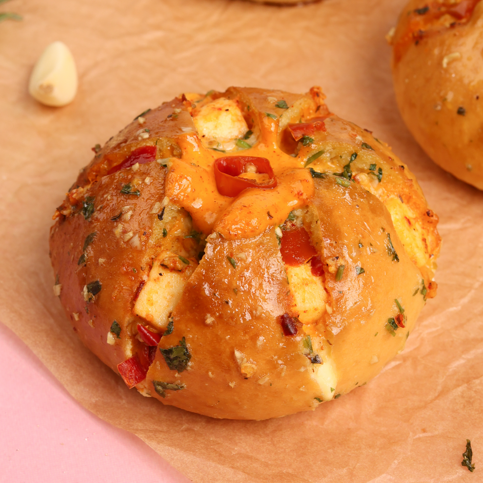 Tandoori Paneer Garlic Cheese Buns – Sabroso Bakehouse